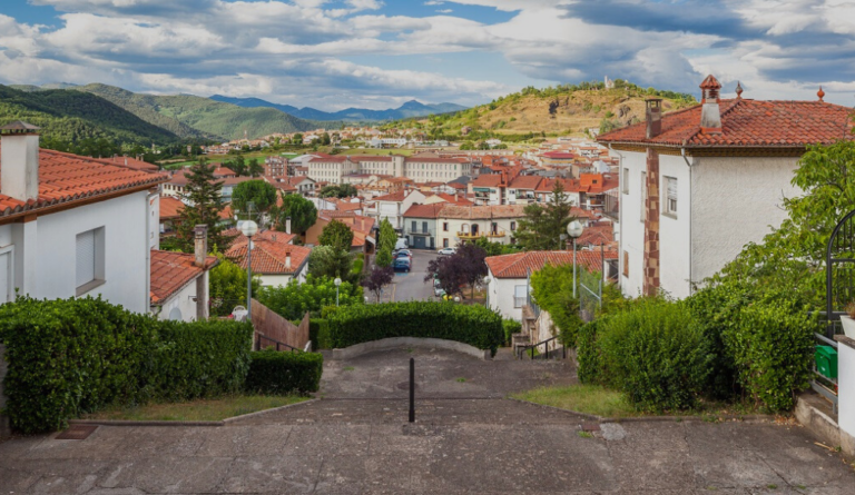 Els 6 volcans d'Olot, els volcans més urbans de la Garrotxa